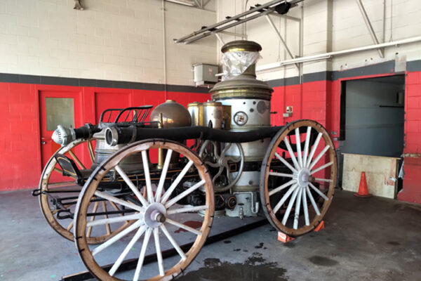 MOTORIZED APPARATUS - Canadian Fire Fighters Museum