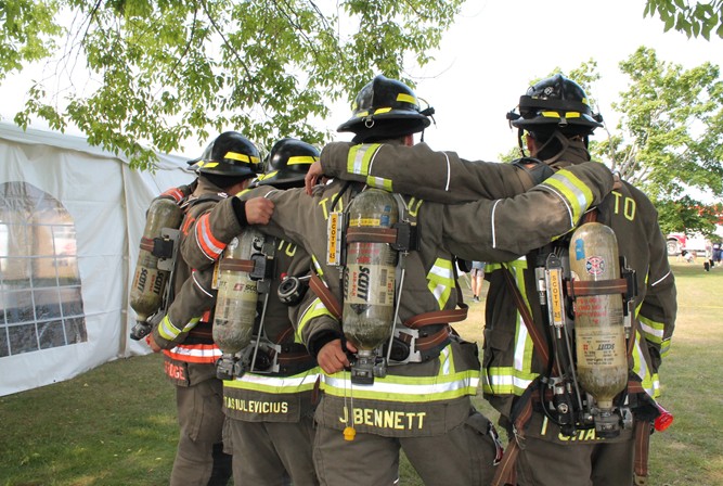 Third annual charity run/walk - Canadian Fire Fighters Museum
